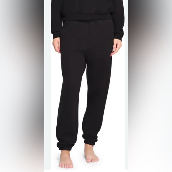 SKIMS | Pants & Jumpsuits | Skims Classic Black Joggers | Poshmark
